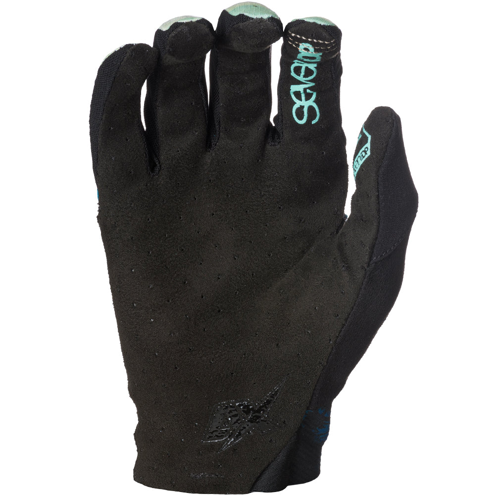 Control Glove - Arctic Tree – 7iDP (US)